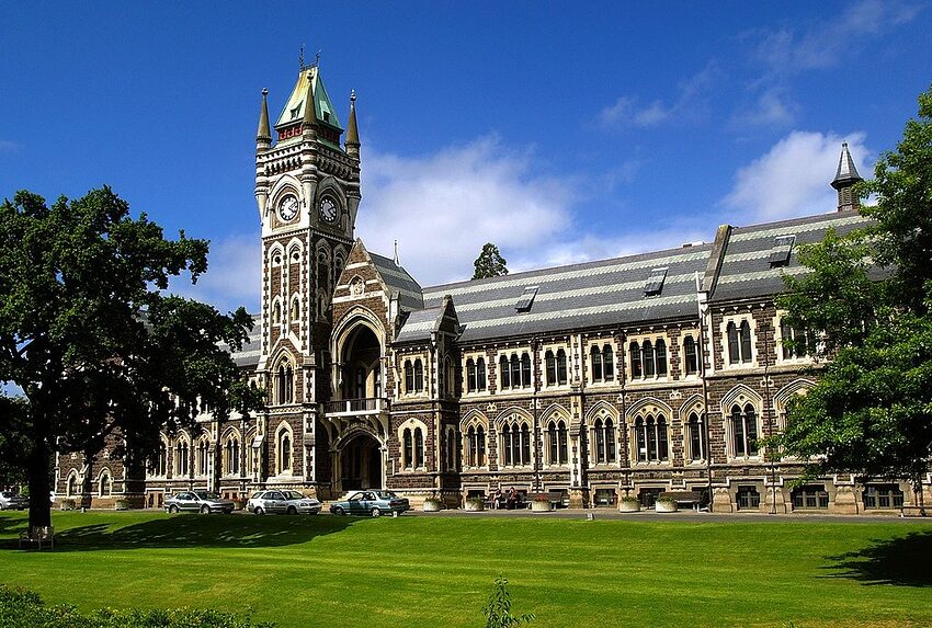 Budget papers warn of looming university financial crisis | CENTRIST